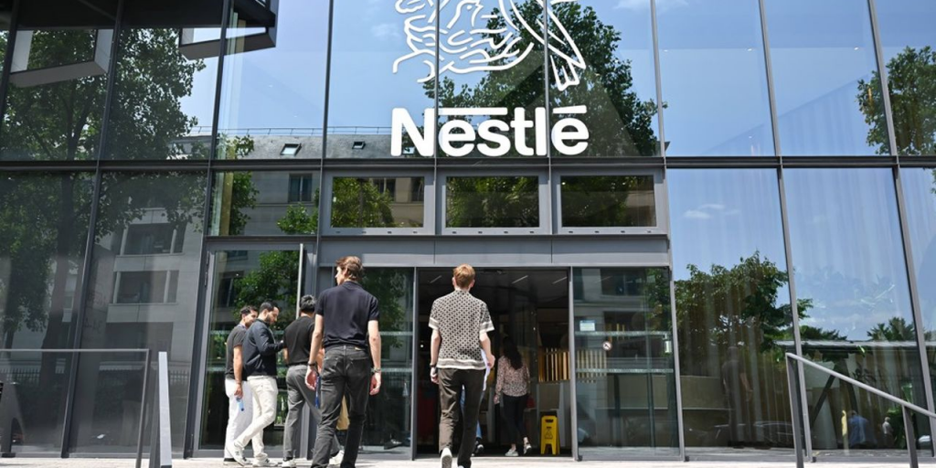Nestlé: Προχωρά σε περικοπή 16.000 θέσεων παγκοσμίως μέσα στα επόμενα ...